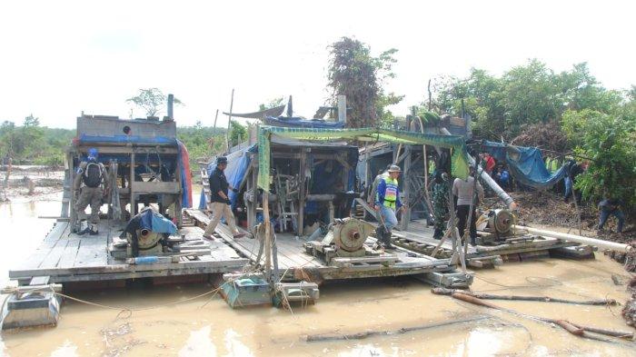 8 Pelaku Penambang Emas Ilegal di Merangin Jambi Ditangkap saat ...