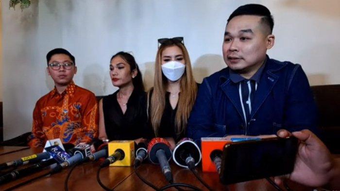 Verny Hasan Kini Bantah Minta Denny Sumargo Tes DNA Ulang: hanya ...