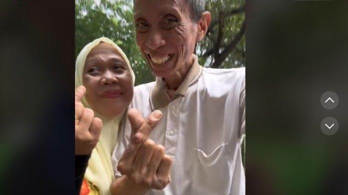 Viral di Tiktok, Aksi Romantis Kakek dan Nenek, Downlaod Vidoenya di Snaptik - Tribunjambi.com