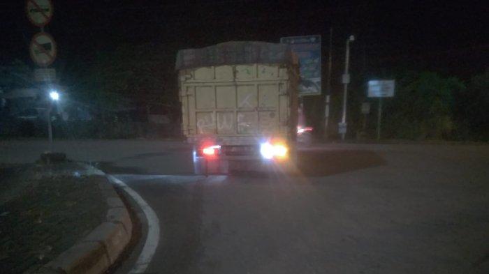 Warga Paal Merah Kota Jambi Cegat Truk Batu Bara yang Melintas di Luar Jam Operasional ...