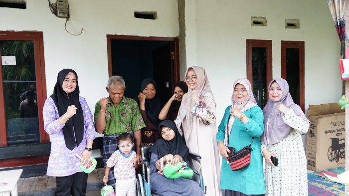 Zulva Fadhil Berikan Bantuan Kursi Roda untuk Penyandang Disabilitas ...