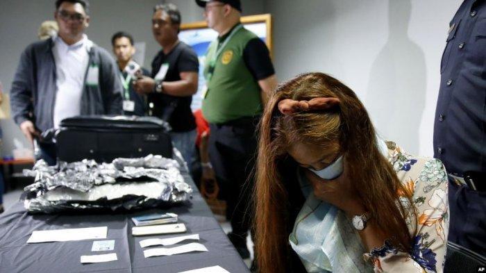 Siapa Sebenarnya Agnes Alexandra? Perempuan Cantik Asal Indonesia ...