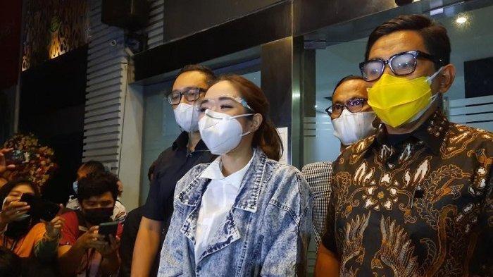 Gisella Anastasia Dicecar 49 Pertanyaan Selama 11 Jam Dalam Pemeriksaan, Yusri: Semua Dijawab GA ...