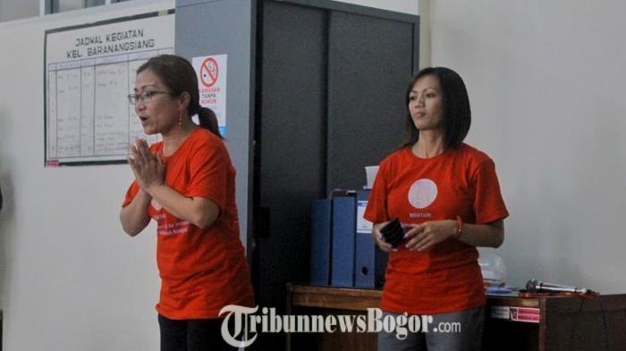 FOTO: TKW Indonesia yang Jadi Staf Khusus Presiden USA Kunjungi Bogor ...