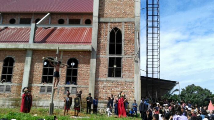 Apa yang Terjadi saat Jumat Agung 2000 Tahun Lalu? Mengapa Gereja ...