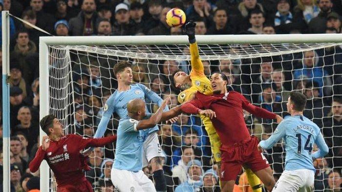 Kiper Manchester City, Ederson Mundur dari Skuad Brasil karena Cedera ...