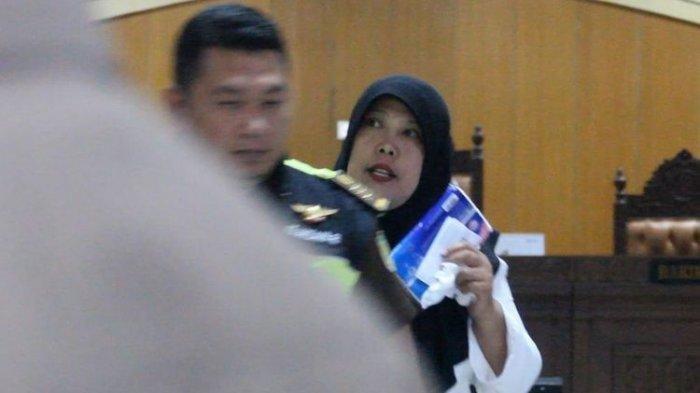 Ingat Kompol Tuti Maryati? Ini Penampakan Polwan yang Nekat 'Servis ...