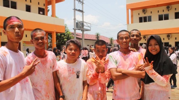 Adu Strategi Penerimaan Mahasiswa Baru Universitas Swasta di Jambi ...