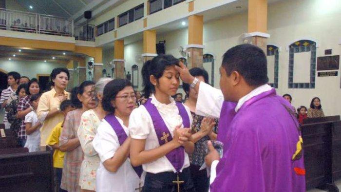 Umat Katolik Jambi Peringati Rabu Abu, Ini Isi Surat Gembala 2019 dari Uskup Agung Palembang ...