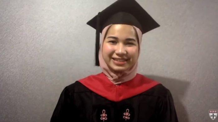 Terpilih Pidato di Wisuda Harvard, Mahasiswi Indonesia Nadhira Nuraini Afifa Ungkap Isu ...