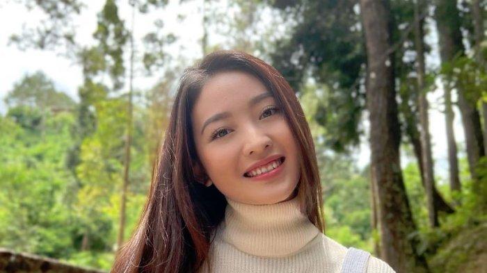 Warganet Sampai Pangling Lihat Kecantikan Natasha Wilona Saat ada di Hutan : Cantik Amat ...