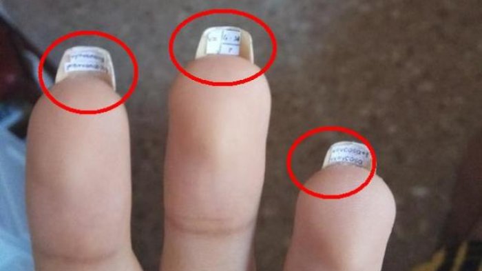 FOTO: 15 Cara Nyontek di Seluruh Dunia! Coba Lihat Kalau Kamu Pernah ...