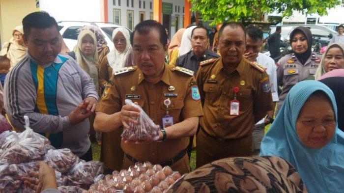 Atasi Lonjakan Harga Jelang Nataru 2024, Pemkab Merangin Gelar Operasi Pasar - Tribunjambi.com