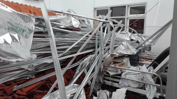 Detik-detik Ambruknya Paviliun Saraf RSAL Dr Ramelan Surabaya, Ini ...