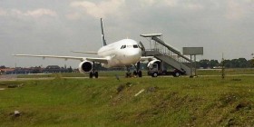 Kecelakaan Pesawat Silk Air MI185 di Sungai Musi, Astaga Diduga ...