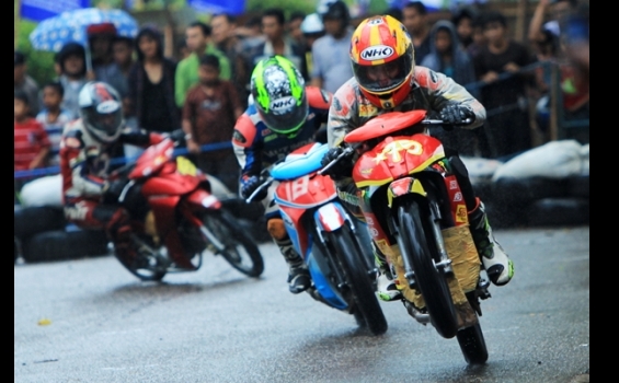 Road Race di Sirkuit Non Permanen Jambi - BERITA FOTO - Tribunjambi.com
