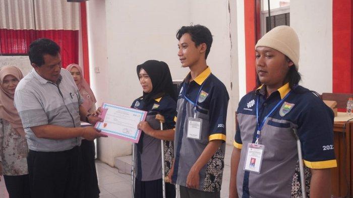 Siap Terjun Dunia Kerja, 16 Disabilitas di Batang Lulus Pelatihan Computer Operator Assistant ...