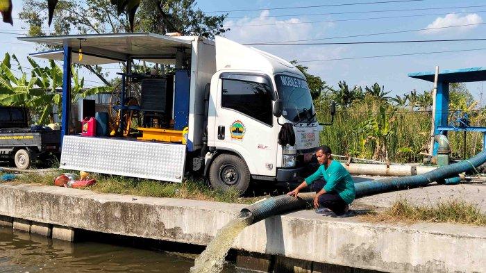Sejumlah Desa di Sayung Demak Terendam Rob Telah Surut, Warga Tertolong ...