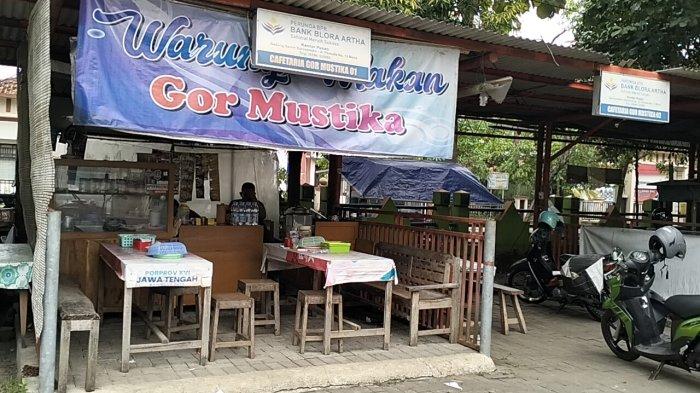 Pedagang Keluhkan Kebijakan e-Parkir di GOR Mustika Blora, Omzet Turun ...