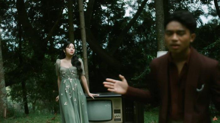 Lirik Lagu Percuma Anggis Devaki Feat Betrand Peto - Tribunjateng.com