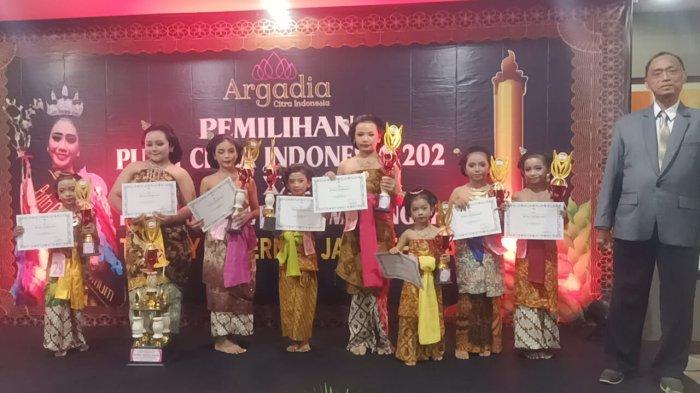 35 Perserta Berkompetisi Dalam Ajang Pemilihan Putri Citra Indonesia ke ...