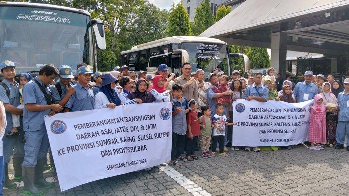 36 Kepala Keluarga Asal Jawa Tengah dan DI Yogyakarta Resmi Berangkat ...