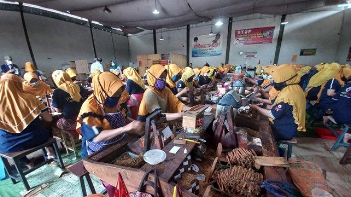 Tahun 2022 Buruh Rokok di Kudus akan Dapat BLT - Tribunjateng.com