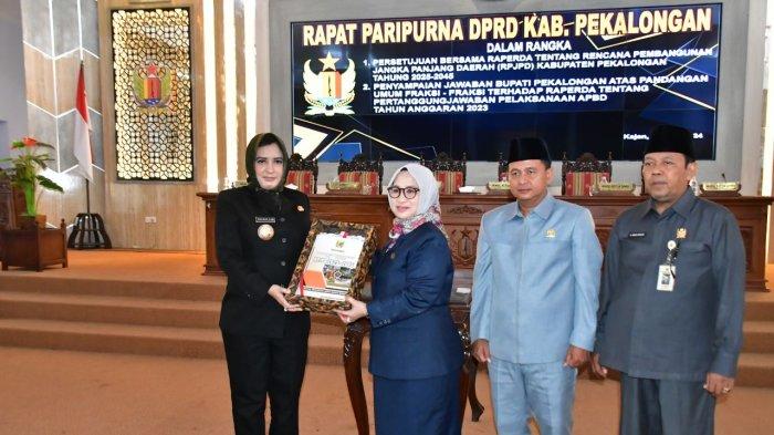 DPRD Kabupaten Pekalongan Setujui Raperda RPJPD Tahun 2025-2045 - Tribunjateng.com