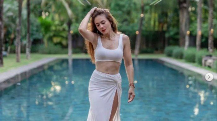 Tetap Dianggap Seksi, Wulan Guritno: Aku Tetap Sadar Diri, Sudah Nggak Muda Lagi - Tribunjateng.com