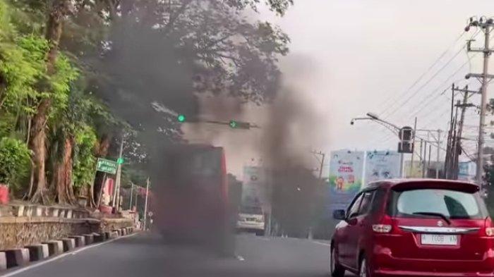 Warga Keluhkan Bus Trans Semarang, Asap Knalpot Ngebul: Sudah Lapor ...