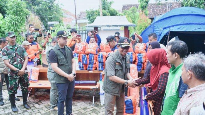 Didampingi Bupati Dico, Kepala BNPB Tinjau Pemukiman Warga Terdampak Banjir di Kendal ...