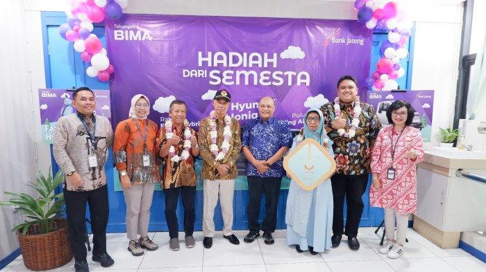 Bank Jateng Cabang Utama Serahkan Hadiah Mobil Listrik dan Motor ke Tiga Pemenang - Tribunjateng.com