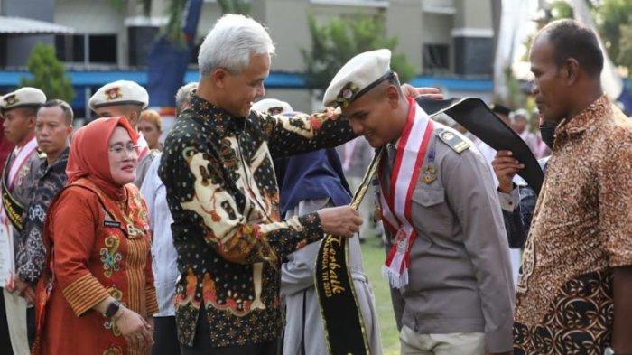 Sosok Bondan Anak Penjaga Makam di Banyumas Jadi Lulusan Terbaik SMKN ...