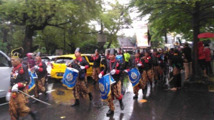 Bregodo, Prajurit Keraton yang Menjadi Magnet Kirab Boyong Kedaton 2023 ...