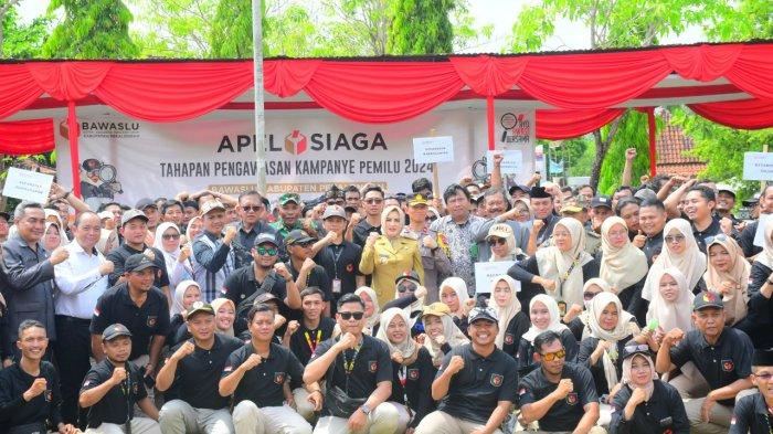 Ini Pesan Bupati Pekalongan Fadia Arafiq untuk Ratusan Pengawas Pemilu ...