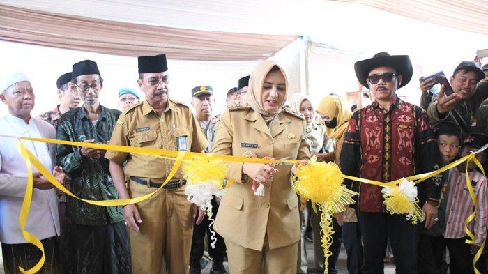 Resmikan Musala, Bupati Pekalongan Fadia Arafiq Berikan Bantuan Rp 85,5 ...