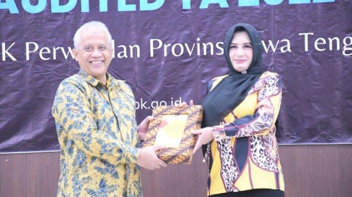 Bupati Serahkan Laporan Keuangan Unaudited Tahun 2022 Ke BPK - Tribunjateng.com
