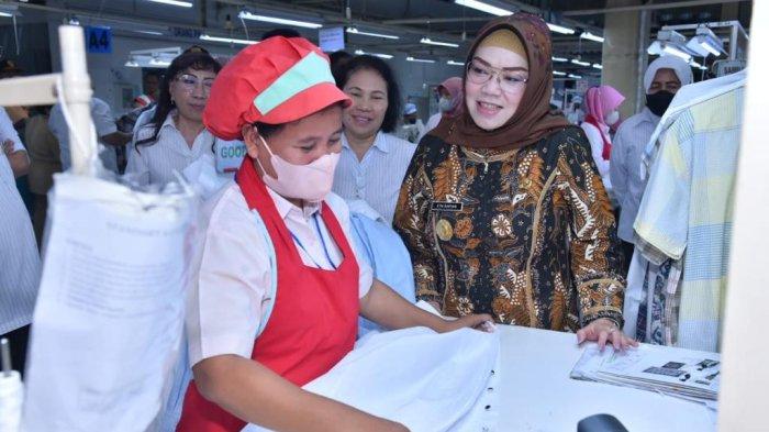 Monitoring THR ke Pabrik, Bupati Etik Berharap Paling Lambat Dibayarkan H-7 Lebaran ...