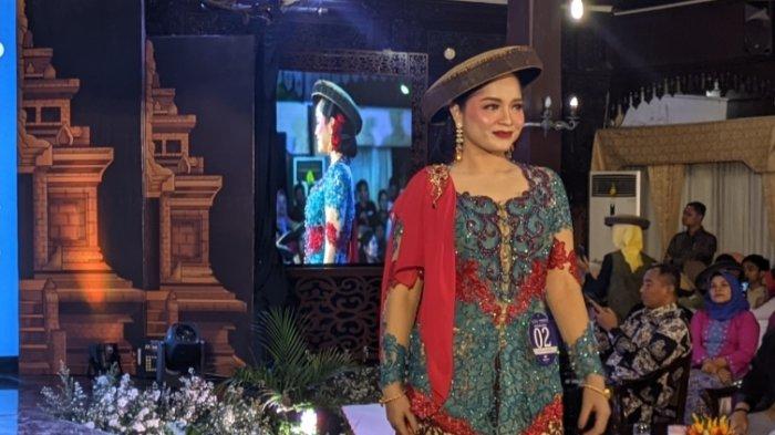 Tentang Caping Kalo, Tutup Kepala Wanita Khas Kudus yang Tak Lagi Hype ...