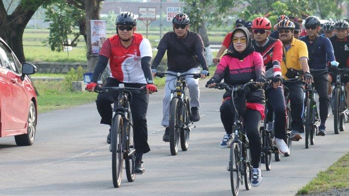 Cara Sehat Bupati Sukoharjo Bersama Forkopimda, Gowes di Akhir Pekan - Tribunjateng.com