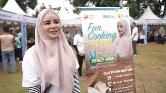 Tintin Rayner Ajak Masyarakat Pakai Kompor Induksi, Sekali Coba ...