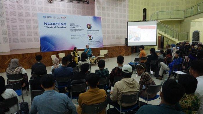 Civitas Akademik FSRD ISI Surakarta Bekali Mahasiswa Ikuti IISMA 2023 ...