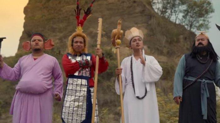Azmi Pandemi Rilis Lagu Wong Shing Xe, Angkat Kisah Tentang Sifat Iri ...