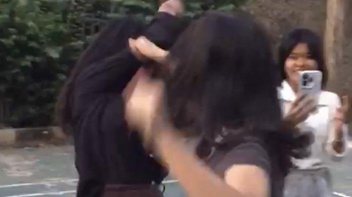 Gerombolan Cabe-cabean di Bekasi Siarkan Aksi Penganiayaan Gadis SMP di Live Instagram ...