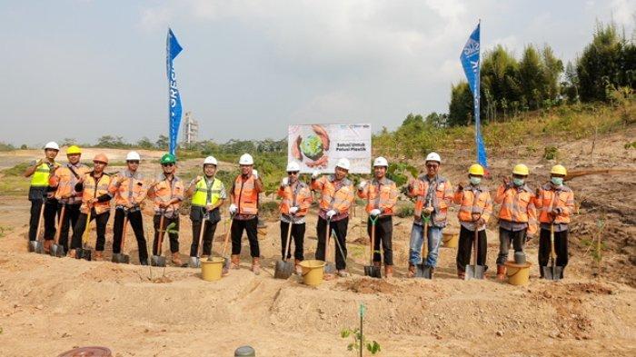 Semen Gresik Gelar Penanaman Puluhan Pohon di Area Reklamasi Tambang ...