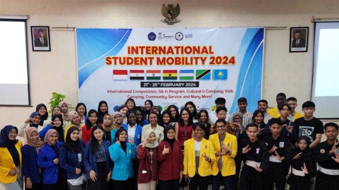 10 Mahasiswa USM Ikuti 12 Kategori Lomba International Students Mobility 2024 - Tribunjateng.com