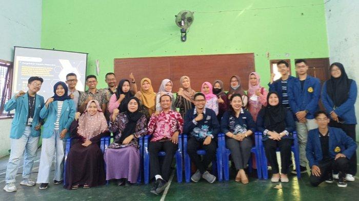FTIK USM Beri Pelatihan Peningkatan Kemampuan Digital Marketing Ke ...