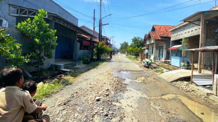 Banjir Mulai Surut, Akses Jalan Utama Desa Sidaharja Kab.Tegal Bisa ...