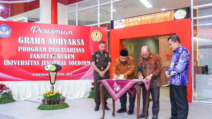 Prof Akhmad Resmikan Gedung Graha Adhyaksa FH UNSOED Purwokerto ...