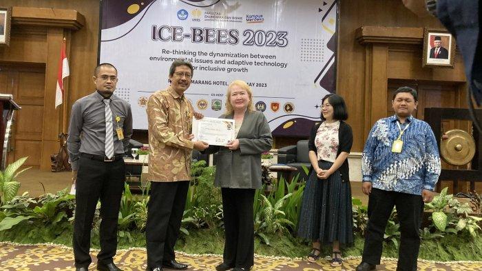 Gelar Seminar Internasional ICE-BEES 2023, Fakultas Ekonomi dan Bisnis Unnes Angkat Isu ...